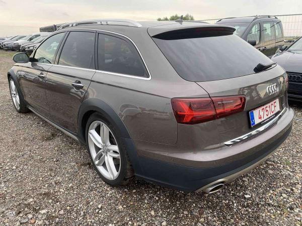 Brown Audi A6 Allroad 2017 in Vilnius, with an engine capacity of 2.97 L and mileage of 345 thousand km for 14050 €, photo 6 on AUTOMOTO.COM.LV