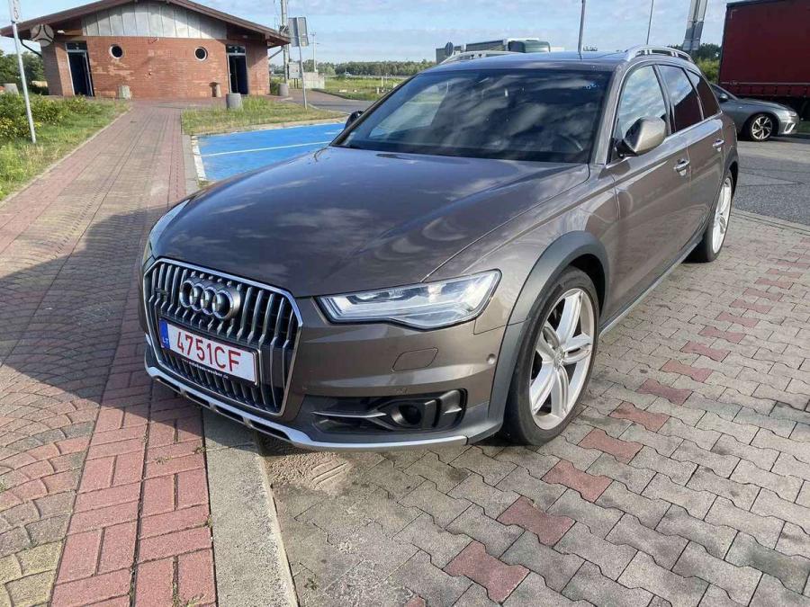 Brown Audi A6 Allroad 2017 in Vilnius, with an engine capacity of 2.97 L and mileage of 345 thousand km for 14050 €, photo 9 on AUTOMOTO.COM.LV