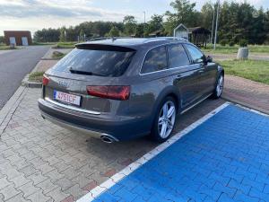 Brown Audi A6 Allroad 2017 in Vilnius, with an engine capacity of 2.97 L and mileage of 345 thousand km for 14050 €, photo 10 on AUTOMOTO.COM.LV