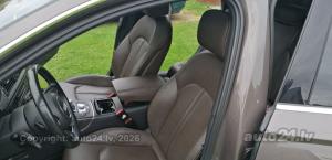 Brown Audi A6 Allroad 2017 in Tallinn, with an engine capacity of 3.00 L and mileage of 164 thousand km for 28000 €, photo 13 on AUTOMOTO.COM.LV