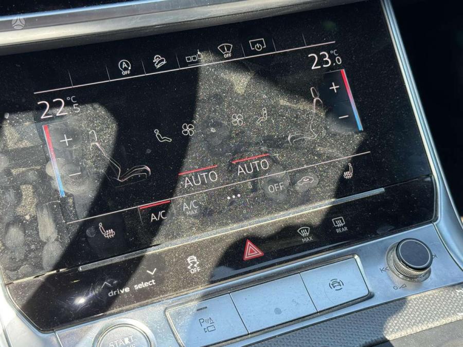 Brown Audi A6 Allroad 2019 in Taurage, with an engine capacity of 3.00 L and mileage of 197 thousand km for 22300 €, photo 14 on AUTOMOTO.COM.LV