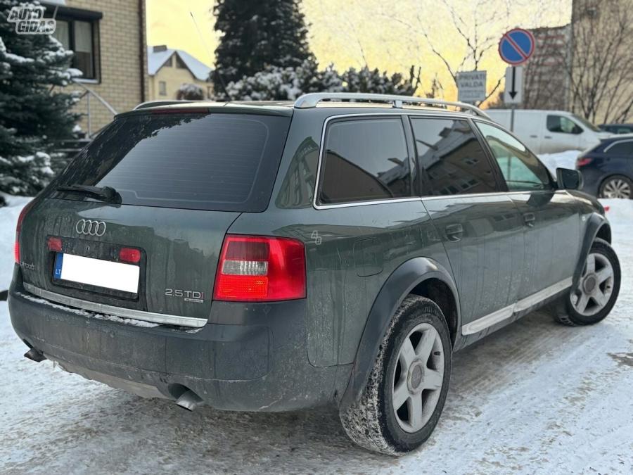 Zaļš Audi A6 Allroad 2002 Kauņa, ar dzinēja tilpumu 2.50 L un nobraukumu 300 tūkst. km par 1650 €, foto 3 vietnē AUTOMOTO.COM.LV