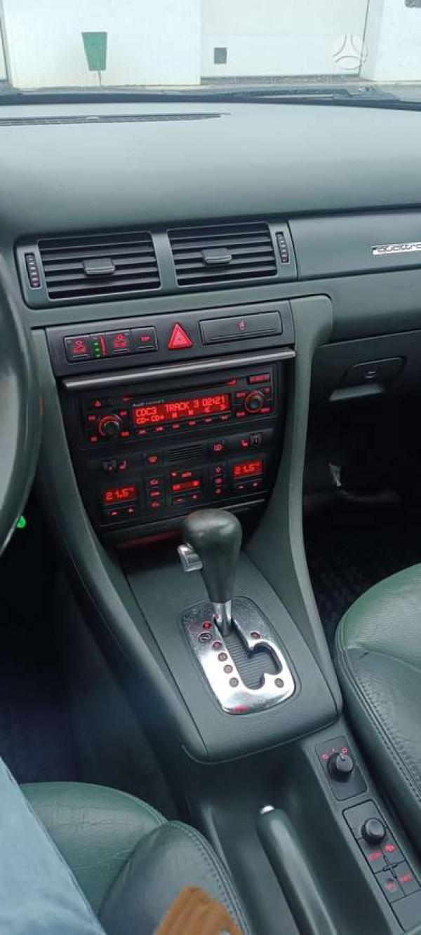 Green Audi A6 Allroad 2004 in Vilnius, with an engine capacity of 0.00 L and mileage of 355 thousand km for 1300 €, photo 9 on AUTOMOTO.COM.LV