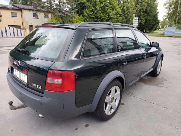 Green Audi A6 Allroad 2004 in Vilnius, with an engine capacity of 2.50 L and mileage of 356 thousand km for 2150 €, photo 3 on AUTOMOTO.COM.LV