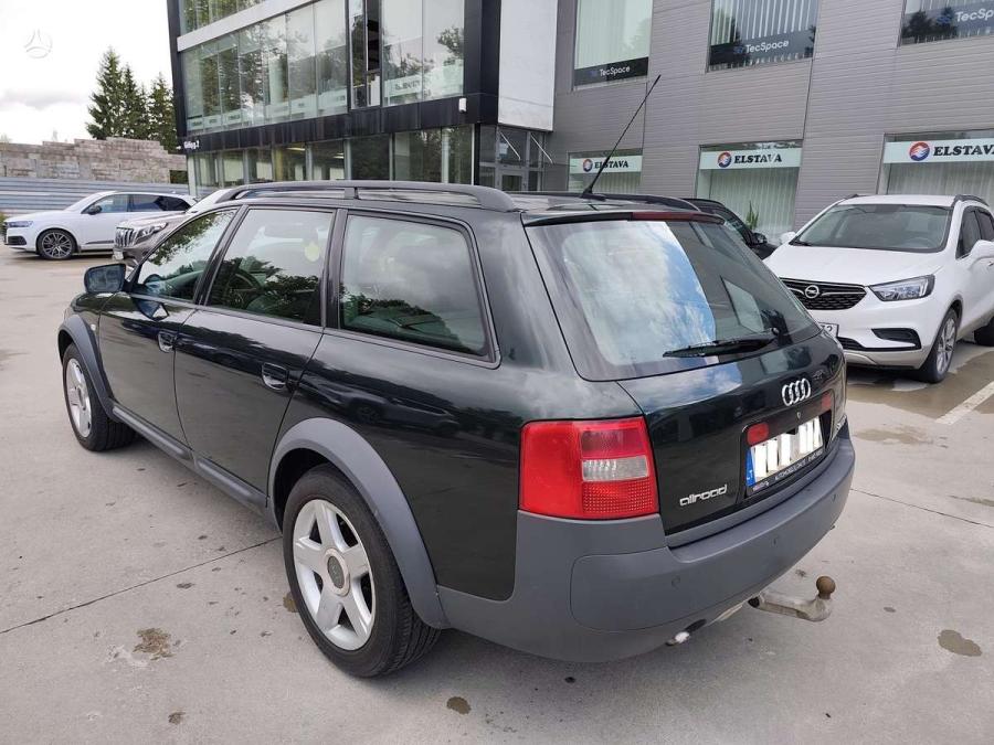 Zaļš Audi A6 Allroad 2004 Viļņa, ar dzinēja tilpumu 2.50 L un nobraukumu 356 tūkst. km par 2150 €, foto 5 vietnē AUTOMOTO.COM.LV