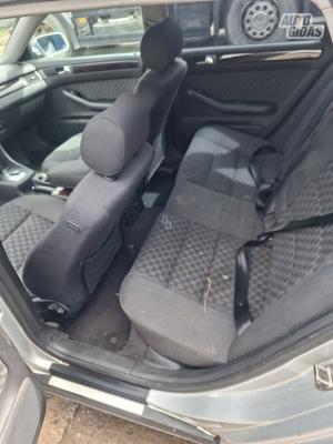 Pelēks Audi A6 Allroad 2001 Viļņa, ar dzinēja tilpumu 2.50 L un nobraukumu 387 tūkst. km par 1000 €, foto 13 vietnē AUTOMOTO.COM.LV
