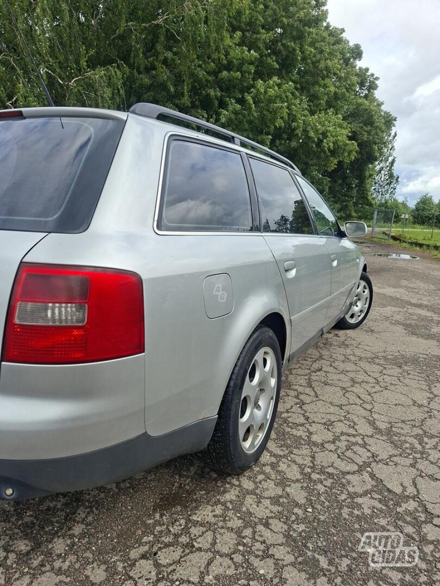 Pelēks Audi A6 Allroad 2001 Viļņa, ar dzinēja tilpumu 2.50 L un nobraukumu 387 tūkst. km par 1000 €, foto 16 vietnē AUTOMOTO.COM.LV
