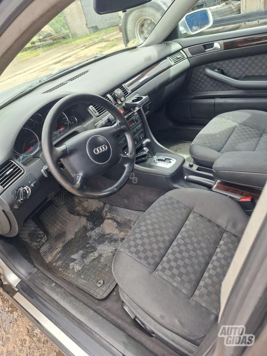 Pelēks Audi A6 Allroad 2001 Viļņa, ar dzinēja tilpumu 2.50 L un nobraukumu 387 tūkst. km par 1000 €, foto 21 vietnē AUTOMOTO.COM.LV