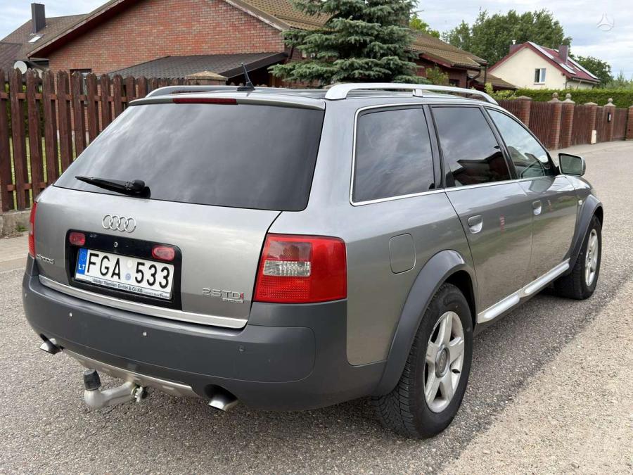 Pelēks Audi A6 Allroad 2003 Viļņa, ar dzinēja tilpumu 2.50 L un nobraukumu 330 tūkst. km par 1350 €, foto 4 vietnē AUTOMOTO.COM.LV
