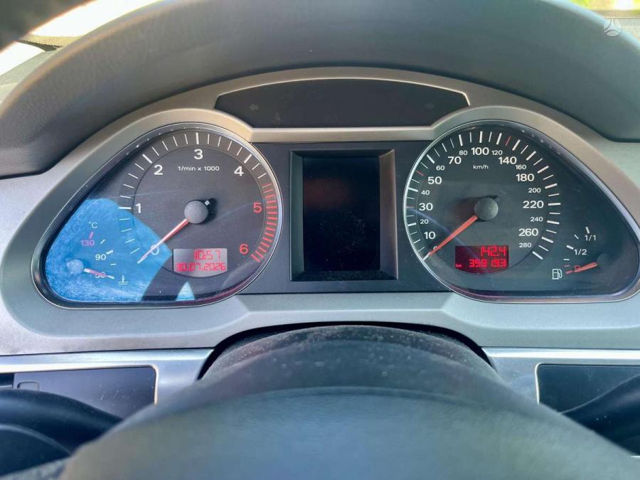 Pelēks Audi A6 Allroad 2006 Klaipėda, ar dzinēja tilpumu 2.97 L un nobraukumu 359 tūkst. km par 3600 €, foto 1 vietnē AUTOMOTO.COM.LV