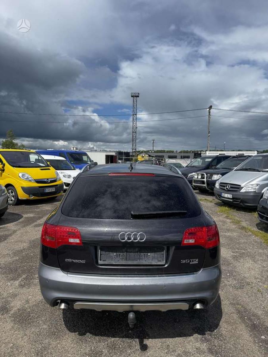 Pelēks Audi A6 Allroad 2007 Kauņa, ar dzinēja tilpumu 2.97 L un nobraukumu 248 tūkst. km par 5000 €, foto 9 vietnē AUTOMOTO.COM.LV