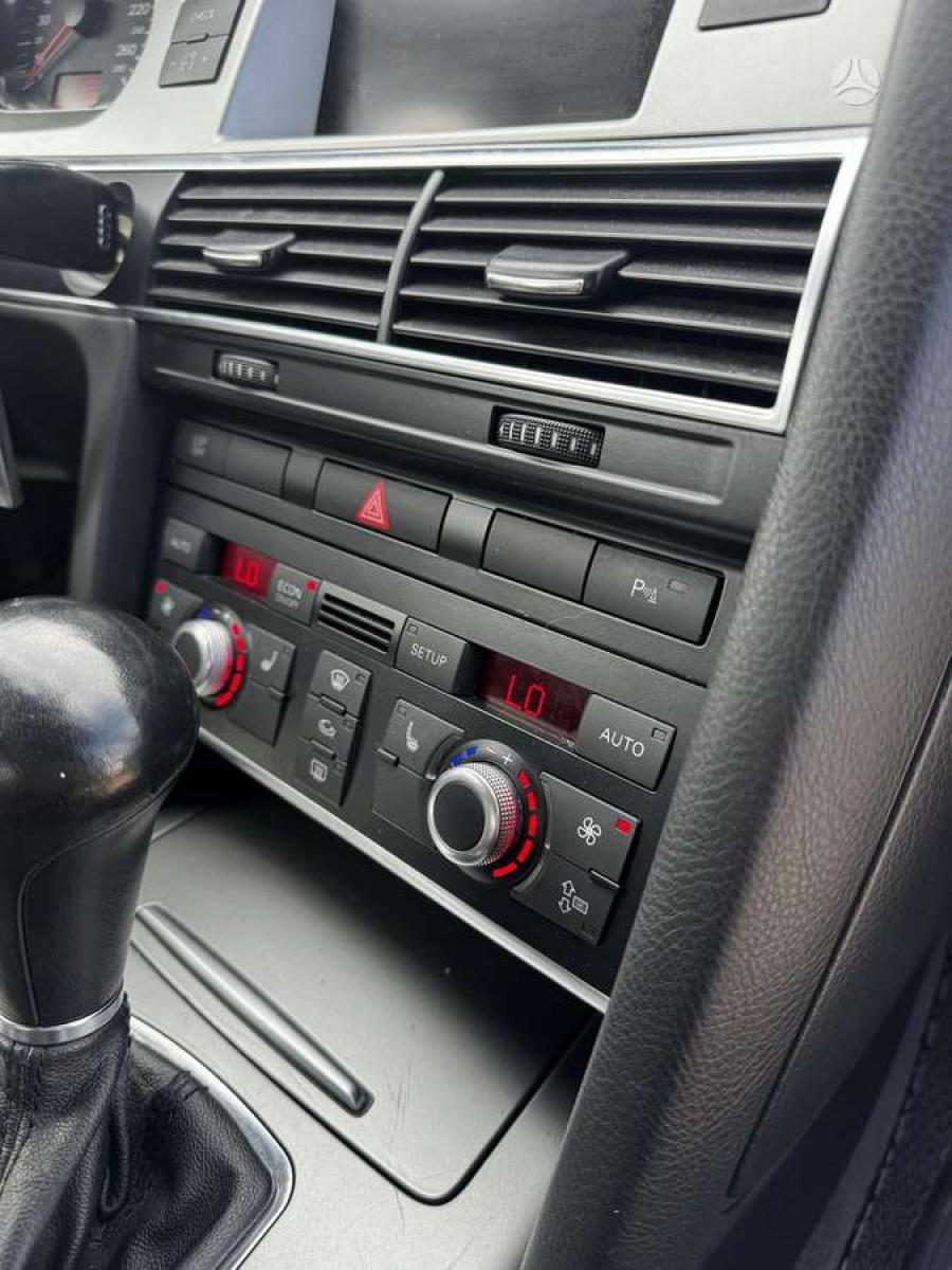 Pelēks Audi A6 Allroad 2007 Kauņa, ar dzinēja tilpumu 2.97 L un nobraukumu 248 tūkst. km par 5000 €, foto 20 vietnē AUTOMOTO.COM.LV
