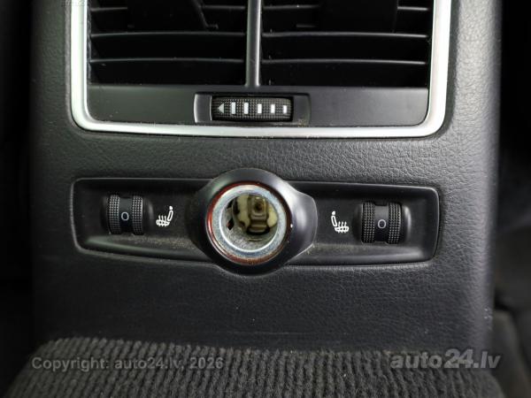Pelēks Audi A6 Allroad 2007 Tallina, ar dzinēja tilpumu 3.00 L un nobraukumu 369 tūkst. km par 2299 €, foto 9 vietnē AUTOMOTO.COM.LV