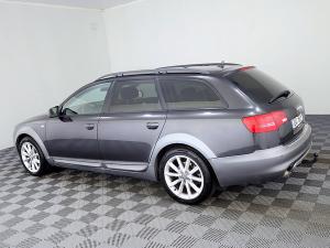 Pelēks Audi A6 Allroad 2007 Tallina, ar dzinēja tilpumu 3.00 L un nobraukumu 369 tūkst. km par 2299 €, foto 5 vietnē AUTOMOTO.COM.LV