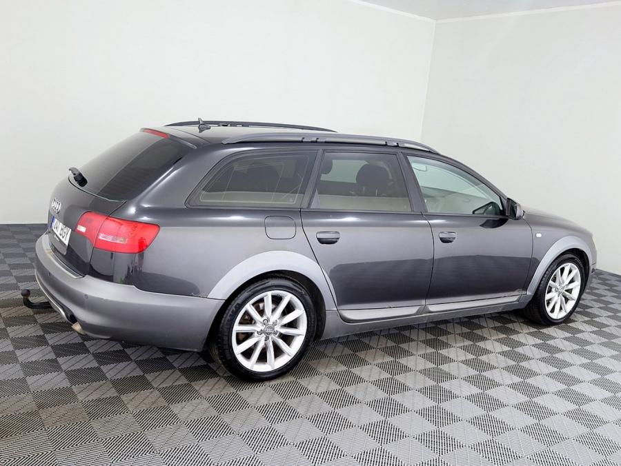 Pelēks Audi A6 Allroad 2007 Tallina, ar dzinēja tilpumu 3.00 L un nobraukumu 369 tūkst. km par 2299 €, foto 11 vietnē AUTOMOTO.COM.LV