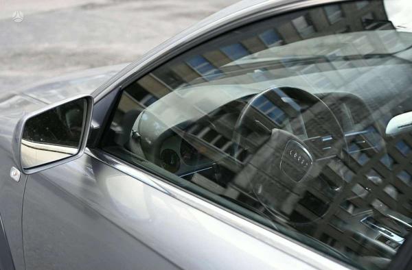 Pelēks Audi A6 Allroad 2007 Viļņa, ar dzinēja tilpumu 2.97 L un nobraukumu 420 tūkst. km par 2600 €, foto 10 vietnē AUTOMOTO.COM.LV