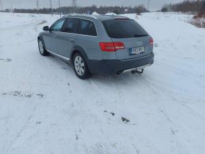Grey Audi A6 Allroad 2009 in Siauliai, with an engine capacity of 2.70 L and mileage of 280 thousand km for 4500 €, photo 4 on AUTOMOTO.COM.LV