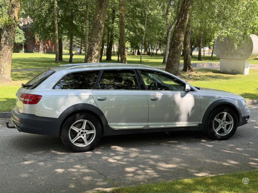 Pelēks Audi A6 Allroad 2009 Klaipėda, ar dzinēja tilpumu 2.97 L un nobraukumu 319 tūkst. km par 2550 €, foto 6 vietnē AUTOMOTO.COM.LV