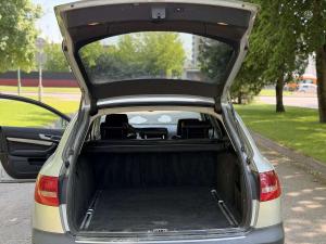 Pelēks Audi A6 Allroad 2009 Klaipėda, ar dzinēja tilpumu 2.97 L un nobraukumu 319 tūkst. km par 2550 €, foto 16 vietnē AUTOMOTO.COM.LV