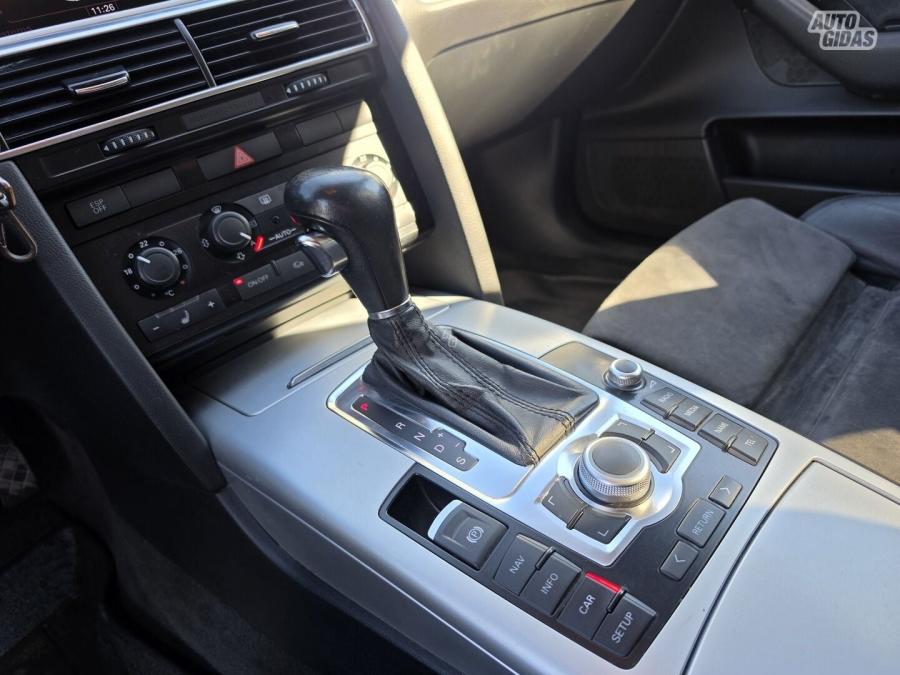 Pelēks Audi A6 Allroad 2009 Zarasai, ar dzinēja tilpumu 3.00 L un nobraukumu 385 tūkst. km par 4500 €, foto 21 vietnē AUTOMOTO.COM.LV
