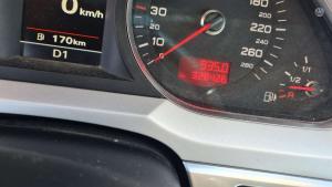 Pelēks Audi A6 Allroad 2010 Šauļi, ar dzinēja tilpumu 2.70 L un nobraukumu 323 tūkst. km par 5300 €, foto 17 vietnē AUTOMOTO.COM.LV