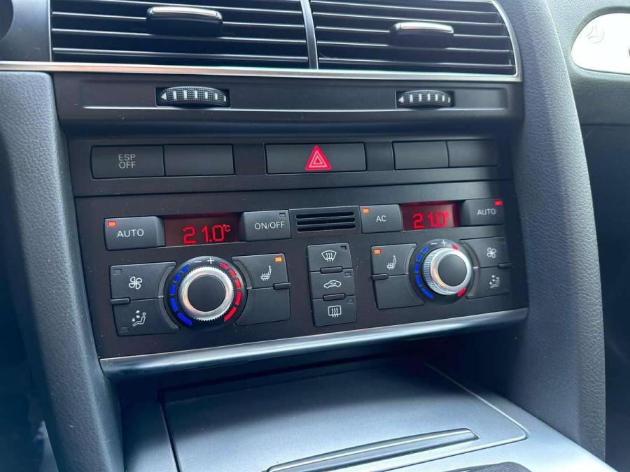 Grey Audi A6 Allroad 2011 in Vilnius, with an engine capacity of 2.70 L and mileage of 280 thousand km for 5670 €, photo 21 on AUTOMOTO.COM.LV