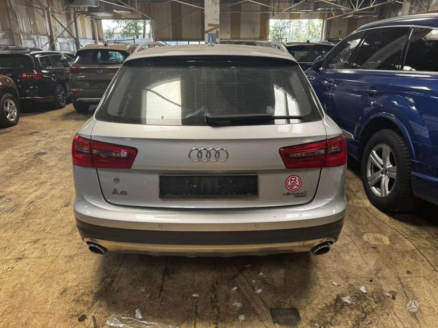 Pelēks Audi A6 Allroad 2013 Marijampole, ar dzinēja tilpumu 2.97 L un nobraukumu 296 tūkst. km par 7600 €, foto 5 vietnē AUTOMOTO.COM.LV