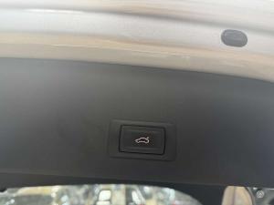 Pelēks Audi A6 Allroad 2013 Marijampole, ar dzinēja tilpumu 2.97 L un nobraukumu 296 tūkst. km par 7600 €, foto 11 vietnē AUTOMOTO.COM.LV