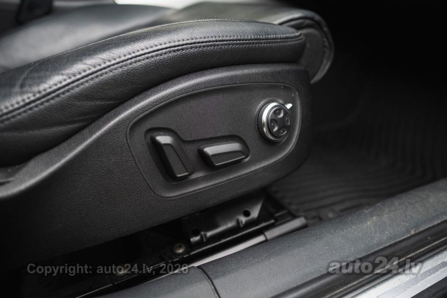 Pelēks Audi A6 Allroad 2013 Tallina, ar dzinēja tilpumu 3.00 L un nobraukumu 228 tūkst. km par 11999 €, foto 8 vietnē AUTOMOTO.COM.LV