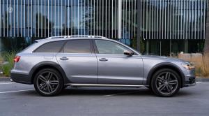 Pelēks Audi A6 Allroad 2015 Marijampole, ar dzinēja tilpumu 2.97 L un nobraukumu 217 tūkst. km par 17350 €, foto 5 vietnē AUTOMOTO.COM.LV