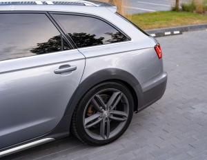 Pelēks Audi A6 Allroad 2015 Marijampole, ar dzinēja tilpumu 2.97 L un nobraukumu 217 tūkst. km par 17350 €, foto 16 vietnē AUTOMOTO.COM.LV
