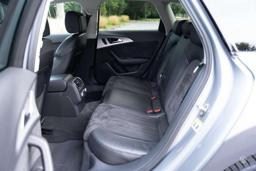 Pelēks Audi A6 Allroad 2015 Marijampole, ar dzinēja tilpumu 2.97 L un nobraukumu 217 tūkst. km par 17350 €, foto 41 vietnē AUTOMOTO.COM.LV