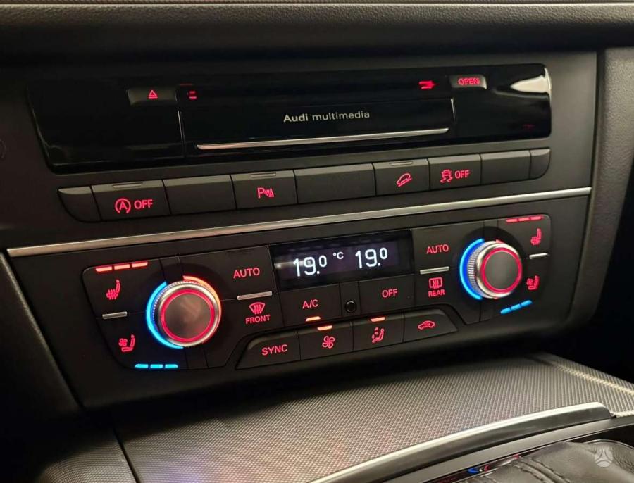 Pelēks Audi A6 Allroad 2015 Marijampole, ar dzinēja tilpumu 2.97 L un nobraukumu 264 tūkst. km par 12750 €, foto 14 vietnē AUTOMOTO.COM.LV