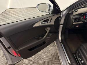 Pelēks Audi A6 Allroad 2015 Marijampole, ar dzinēja tilpumu 2.97 L un nobraukumu 264 tūkst. km par 12750 €, foto 30 vietnē AUTOMOTO.COM.LV