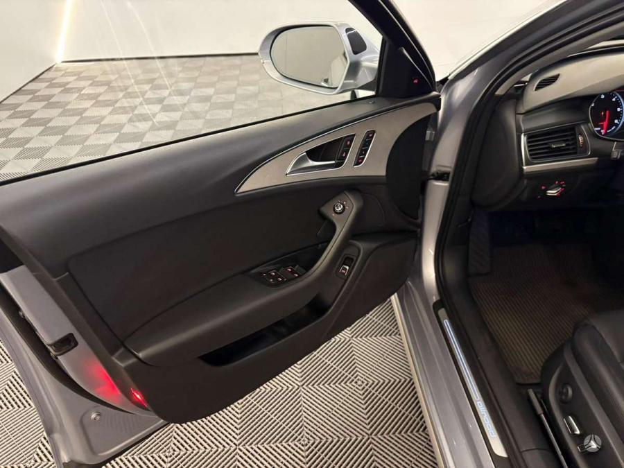Pelēks Audi A6 Allroad 2015 Marijampole, ar dzinēja tilpumu 2.97 L un nobraukumu 264 tūkst. km par 12750 €, foto 30 vietnē AUTOMOTO.COM.LV