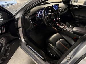 Grey Audi A6 Allroad 2016 in Utena, with an engine capacity of 2.97 L and mileage of 280 thousand km for 12999 €, photo 7 on AUTOMOTO.COM.LV