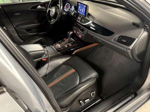 Grey Audi A6 Allroad 2016 in Utena, with an engine capacity of 2.97 L and mileage of 280 thousand km for 12999 €, photo 8 on AUTOMOTO.COM.LV