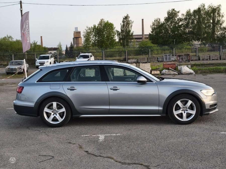 Pelēks Audi A6 Allroad 2016 Panevēža, ar dzinēja tilpumu 2.97 L un nobraukumu 285 tūkst. km par 11500 €, foto 4 vietnē AUTOMOTO.COM.LV