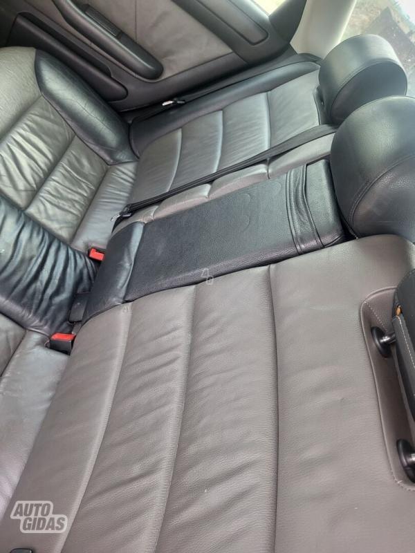 Audi A6 Allroad 2003 in Rietavas, with an engine capacity of 2.50 L and mileage of 348 thousand km for 1700 €, photo 11 on AUTOMOTO.COM.LV