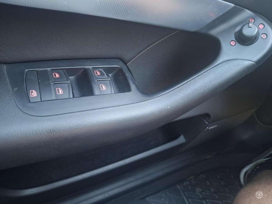Audi A6 Allroad 2007 in Kaunas, with an engine capacity of 2.70 L and mileage of 247 thousand km for 4650 €, photo 13 on AUTOMOTO.COM.LV