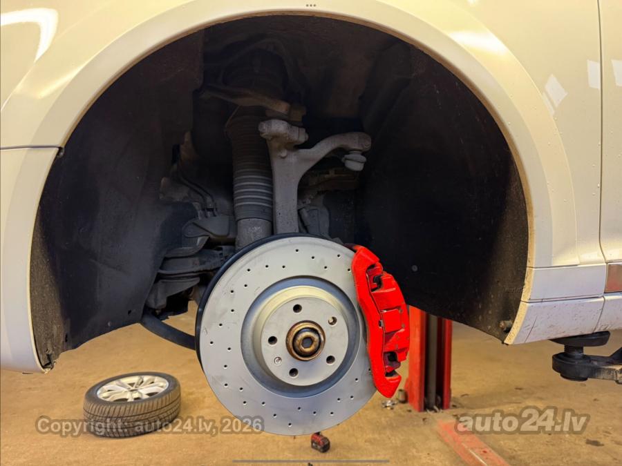 Balts Audi A6 Allroad 2011 Tallina, ar dzinēja tilpumu 3.00 L un nobraukumu 252 tūkst. km par 10000 €, foto 15 vietnē AUTOMOTO.COM.LV