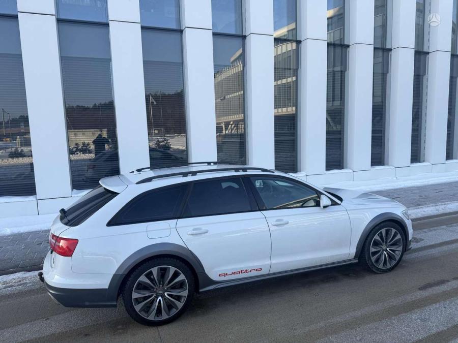 White Audi A6 Allroad 2012 in Vilnius, with an engine capacity of 3.00 L and mileage of 261 thousand km for 8999 €, photo 4 on AUTOMOTO.COM.LV