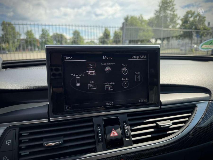 White Audi A6 Allroad 2012 in Joniskis, with an engine capacity of 2.97 L and mileage of 185 thousand km for 14950 €, photo 18 on AUTOMOTO.COM.LV