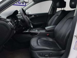 White Audi A6 Allroad 2012 in Vilnius, with an engine capacity of 3.00 L and mileage of 301 thousand km for 6999 €, photo 14 on AUTOMOTO.COM.LV