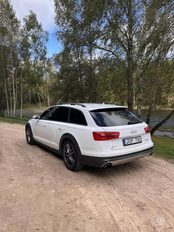 White Audi A6 Allroad 2013 in Utena, with an engine capacity of 2.97 L and mileage of 333 thousand km for 12500 €, photo 3 on AUTOMOTO.COM.LV
