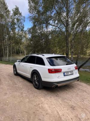 White Audi A6 Allroad 2013 in Utena, with an engine capacity of 2.97 L and mileage of 333 thousand km for 12500 €, photo 4 on AUTOMOTO.COM.LV