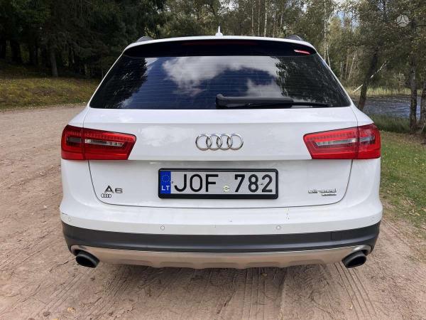 White Audi A6 Allroad 2013 in Utena, with an engine capacity of 2.97 L and mileage of 333 thousand km for 12500 €, photo 4 on AUTOMOTO.COM.LV