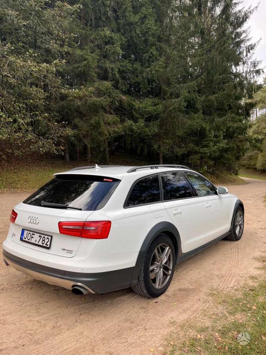 White Audi A6 Allroad 2013 in Utena, with an engine capacity of 2.97 L and mileage of 333 thousand km for 12500 €, photo 6 on AUTOMOTO.COM.LV