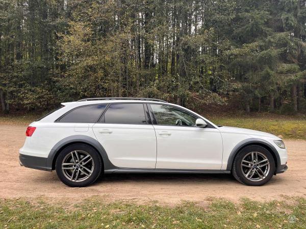 White Audi A6 Allroad 2013 in Utena, with an engine capacity of 2.97 L and mileage of 333 thousand km for 12500 €, photo 6 on AUTOMOTO.COM.LV