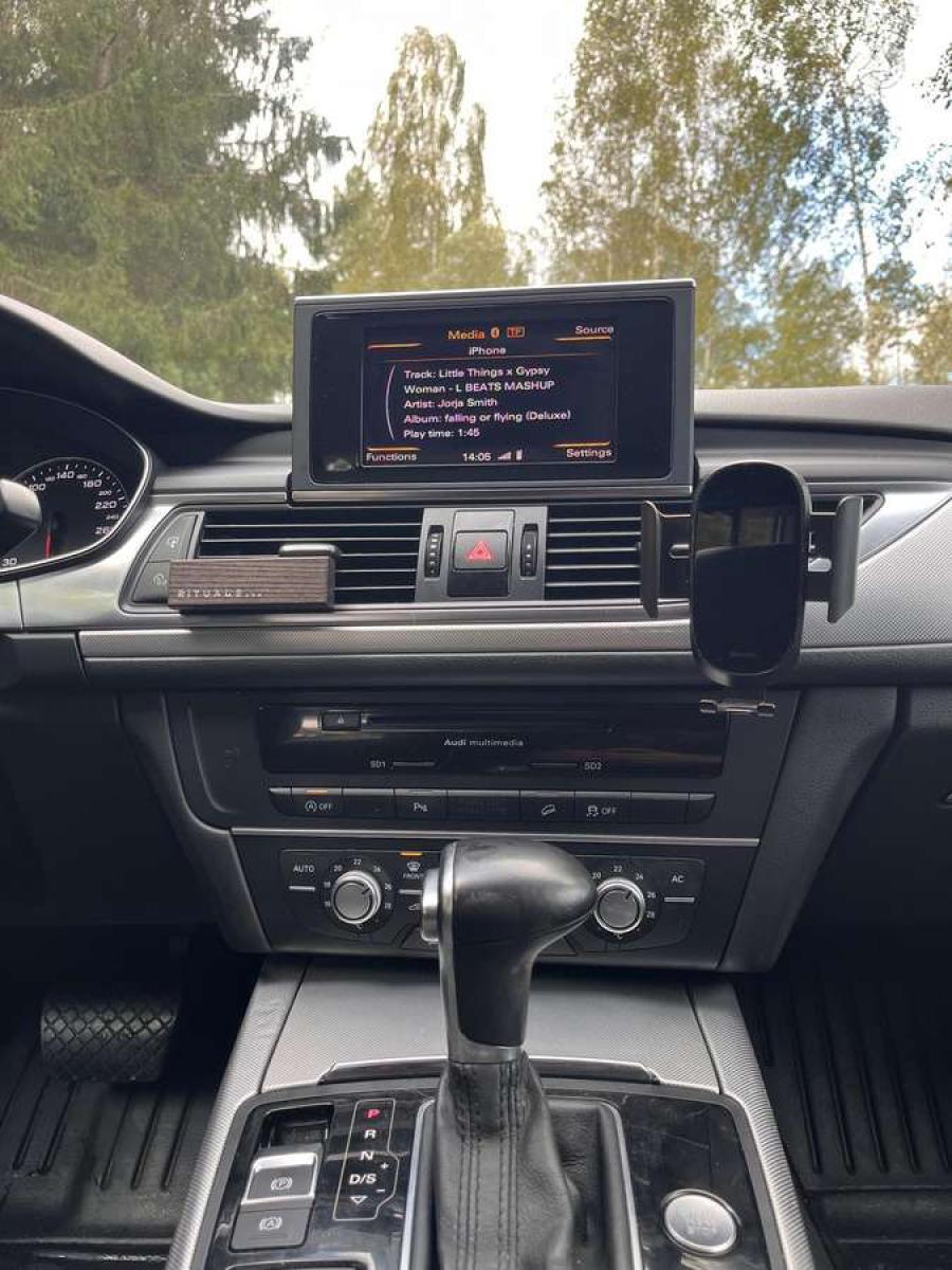 White Audi A6 Allroad 2013 in Utena, with an engine capacity of 2.97 L and mileage of 333 thousand km for 12500 €, photo 12 on AUTOMOTO.COM.LV